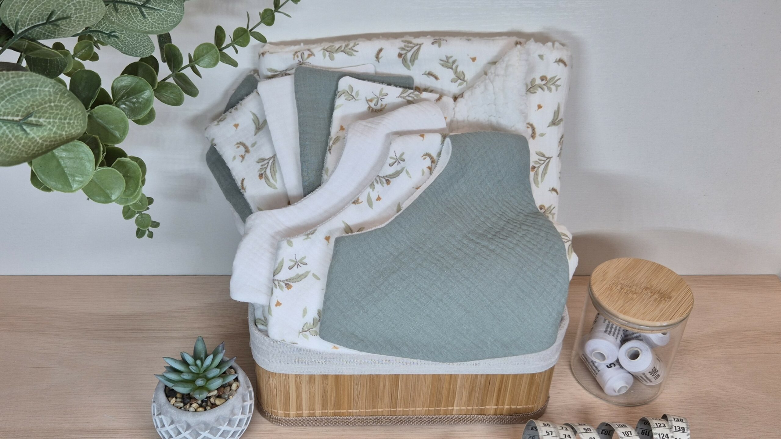 Idées de cadeaux à coudre pour la naissance d'un bébé - Confection Tendance